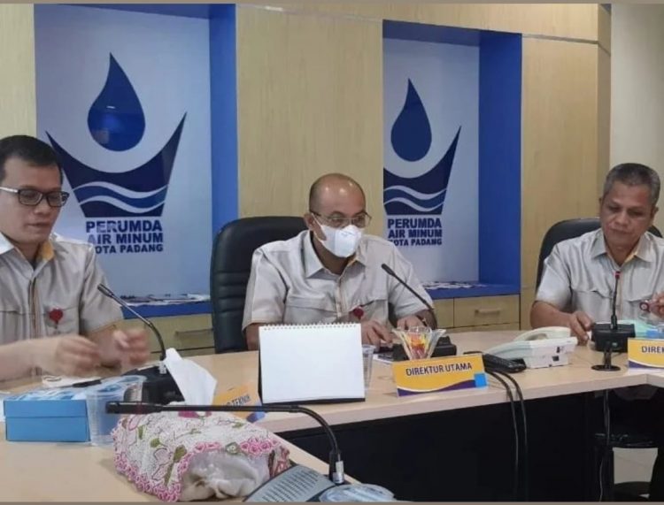 Labor Perumda AM Padang Raih Sertifikat SNI ISO/IEC 17025:2017 ...