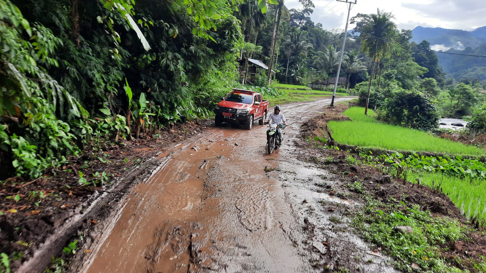 Langgai, Negeri yang Merindu Jalan 'Hitam' - Metrokini.com