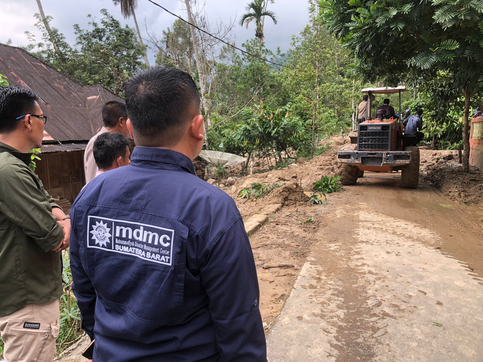 Gerak Cepat MDMC Sumbar, Dirikan Pos Koordinasi dan Dapur Umum Di Titik ...
