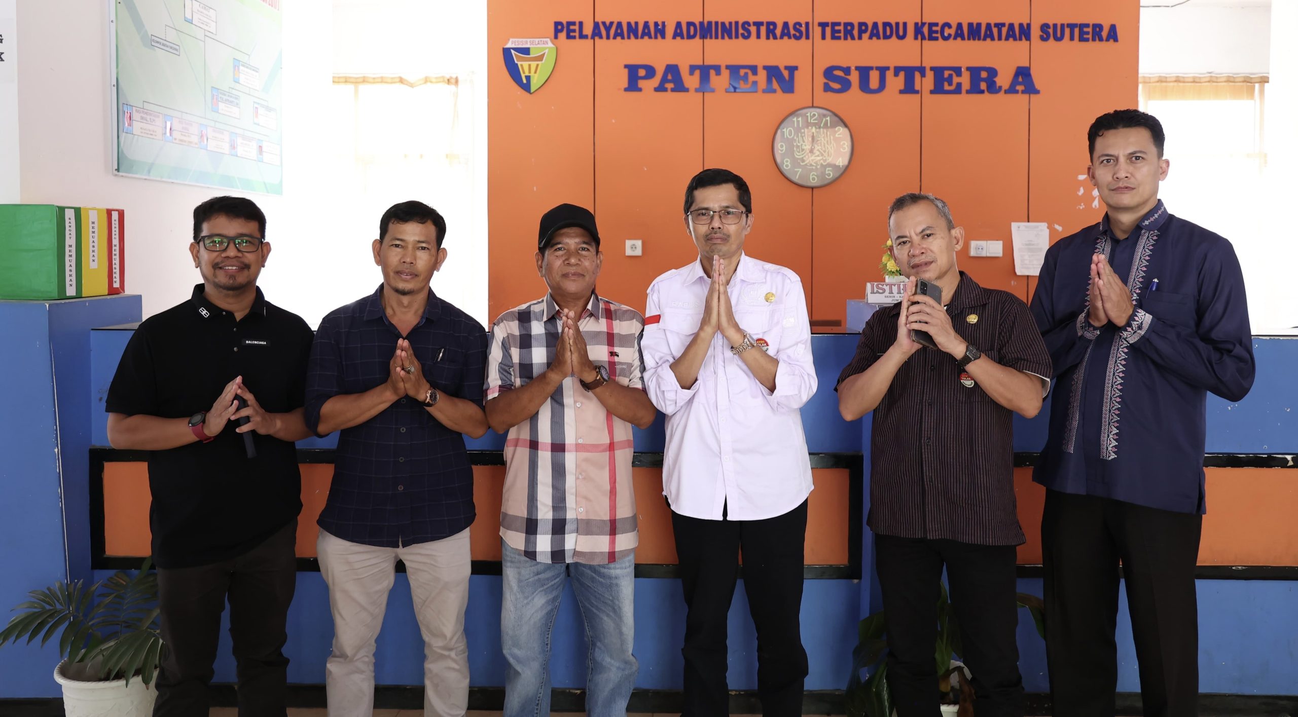 Perantau Pulang Kampung Bantu Masyarakat Terdampak Bencana Pessel ...